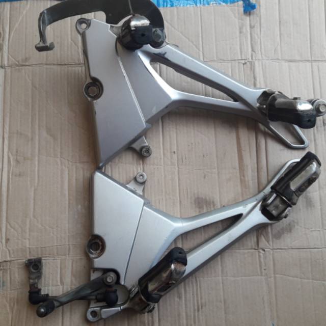 Fostep step set complete Original copotan tiger revo 2013 | Shopee Malaysia