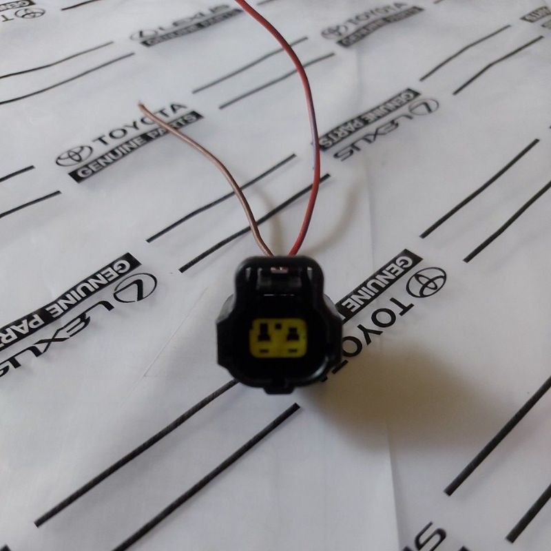 Toyota innova diesel original Car Temperature sensor ECT Socket ...