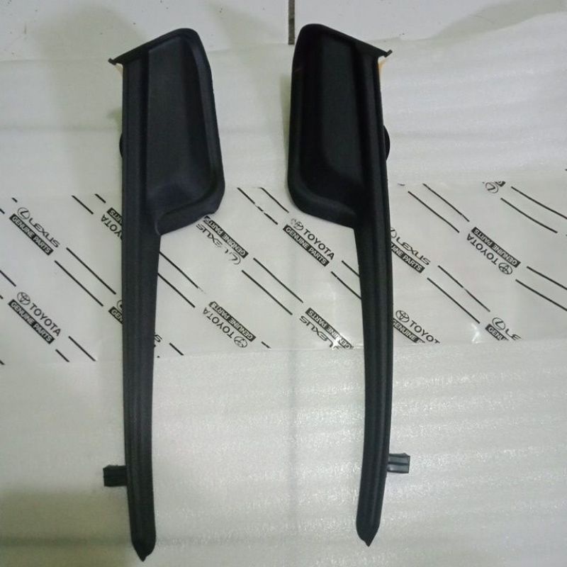 Kerat seal, Rubber Grilled sate toyota innova reboon 53866-0K030 ori ...