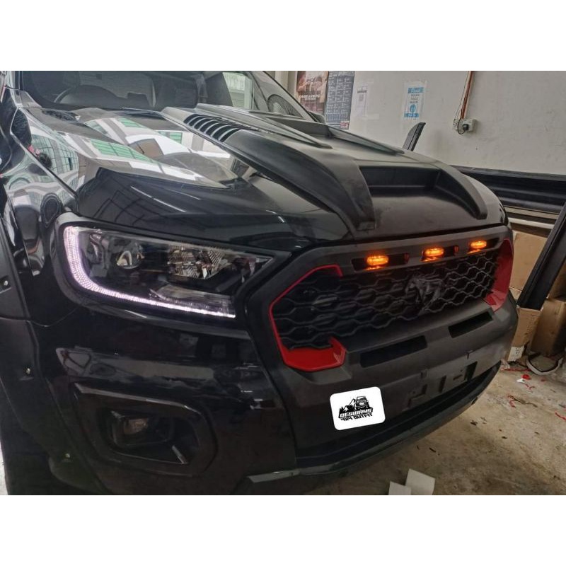 Ford Ranger T7 Mustang Front Grill W/LED | Shopee Malaysia