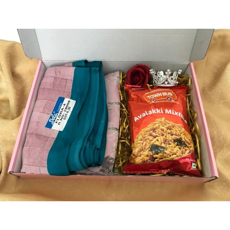 gift Box with town bus snacks | Shopee Malaysia