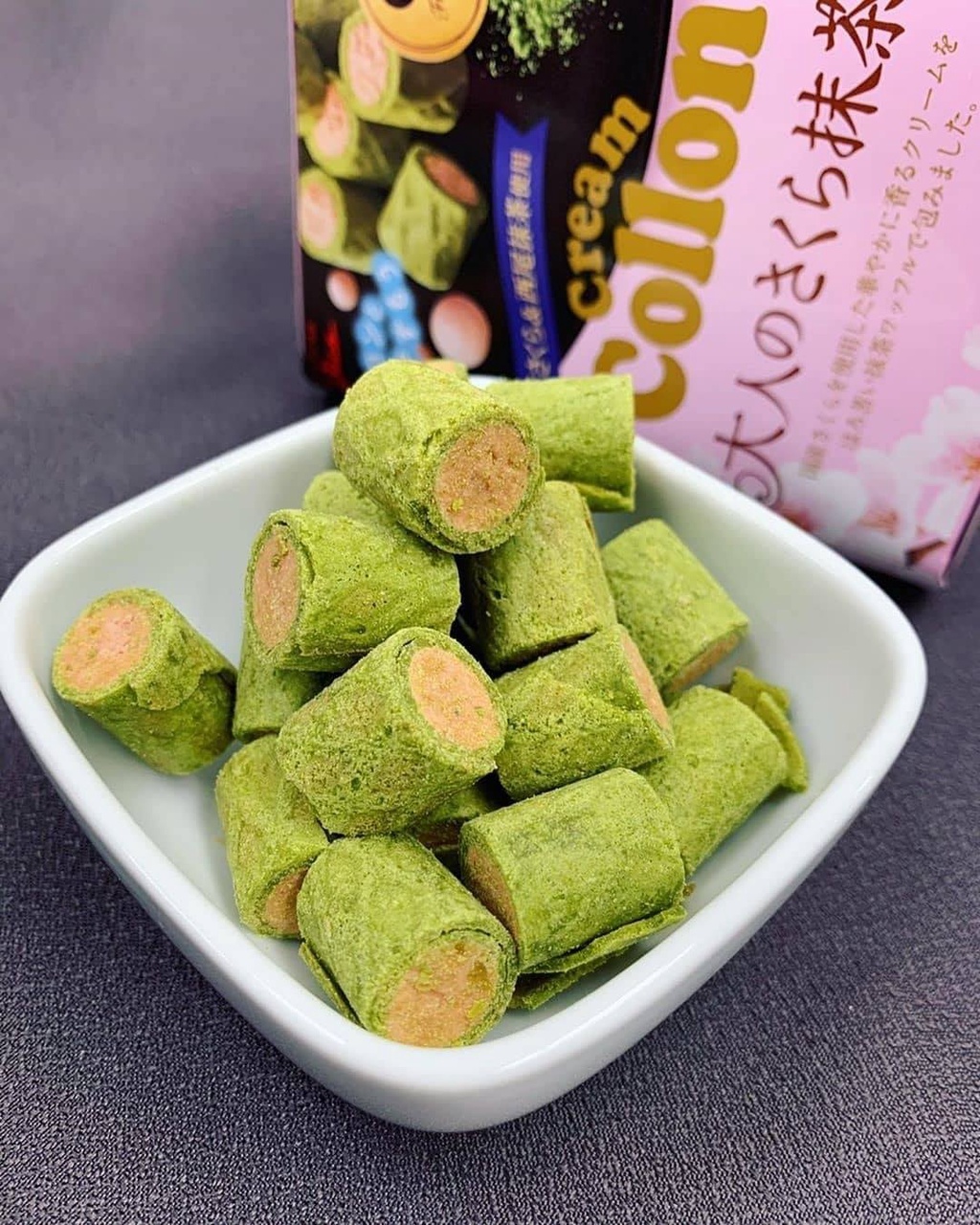 🇯🇵 Japan Glico Cream Collon Adult Sakura Matcha Flavor 48g 日本 格力高 蛋卷 ...