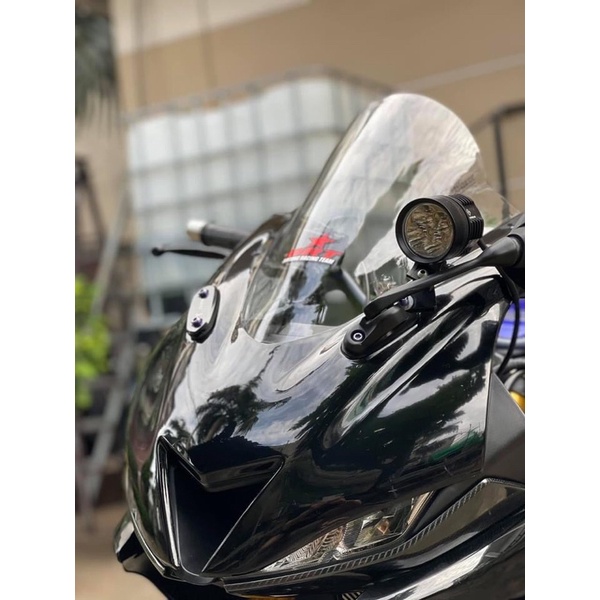 Zero gravity windshield yamaha r15 r15v3 installed like original, super ...