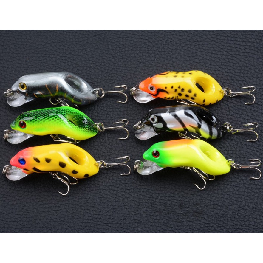 1pcs Hard Frog Fishing Lures Floating Topwater Crankbaits Treble Hooks ...