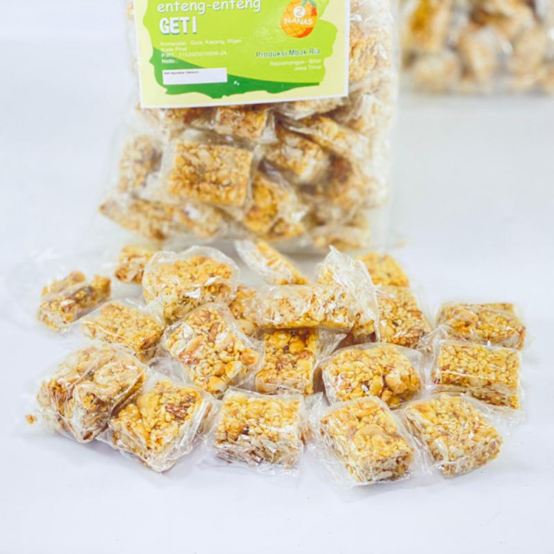 Macro Nusantra Enting Lightly Geti Nuts Two Pineapple Snacks Typical Of ...