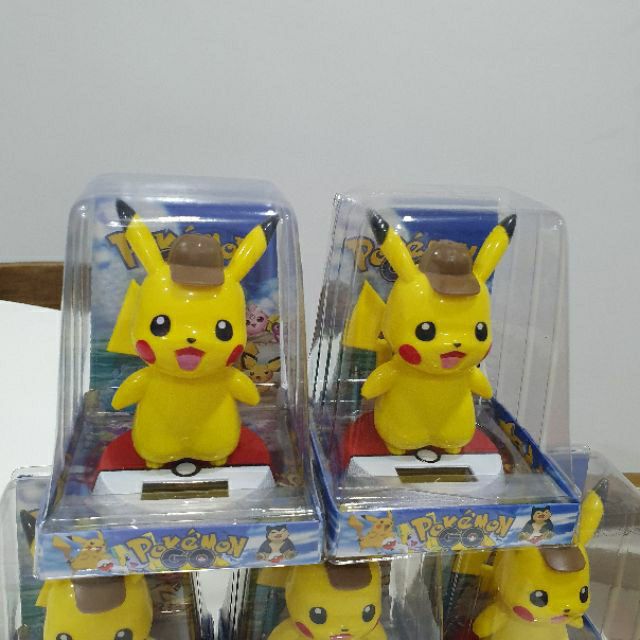Detective Pikachu SOLAR POWER SHAKING HEAD CAR ORNAMENT TOYS - Ready ...