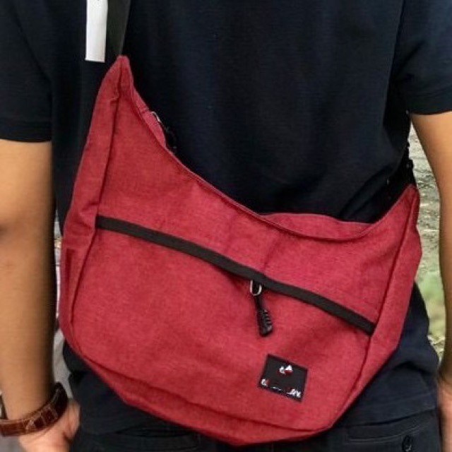 Beg Galas Tepi Kain Kanvas Bercorak Desain Bunga / Celoreng Lelaki ...