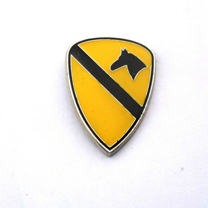 1st Cavalry Pin Badge - American US Insignia Horse Shield Military ...