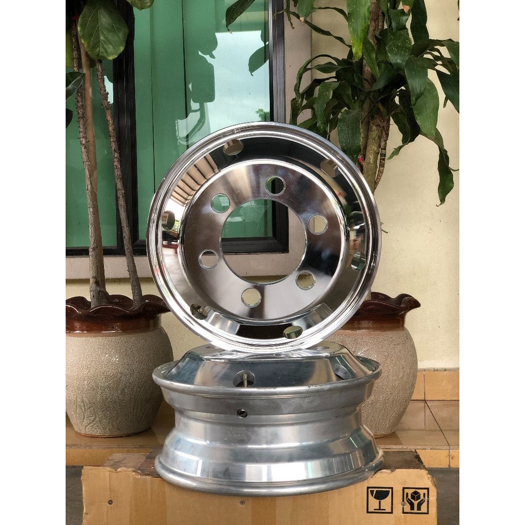 Isuzu Hino Fuso Mitsubishi Nissan YU41 Lori Alloy Tubeless Rim 17.5 x ...