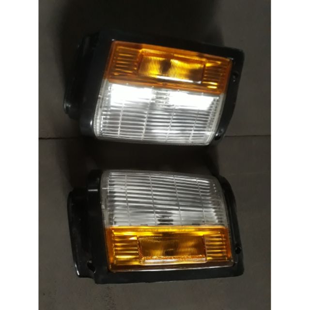 Toyota corona TT141 st141 corner lamp angle lamp | Shopee Malaysia