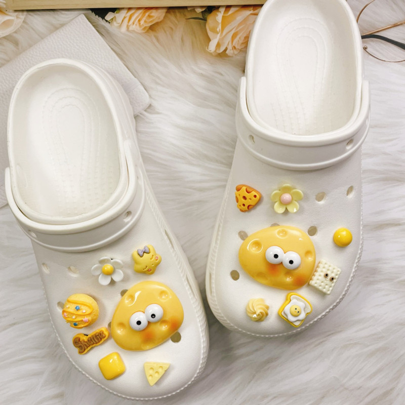 7pcs/set Crocs Charm Cheese Series Set Button Shoes Sandals for Men's ...