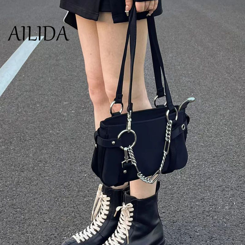 Niche New Style Female Bag Chain Motorcycle Underarm High-End Sense One ...