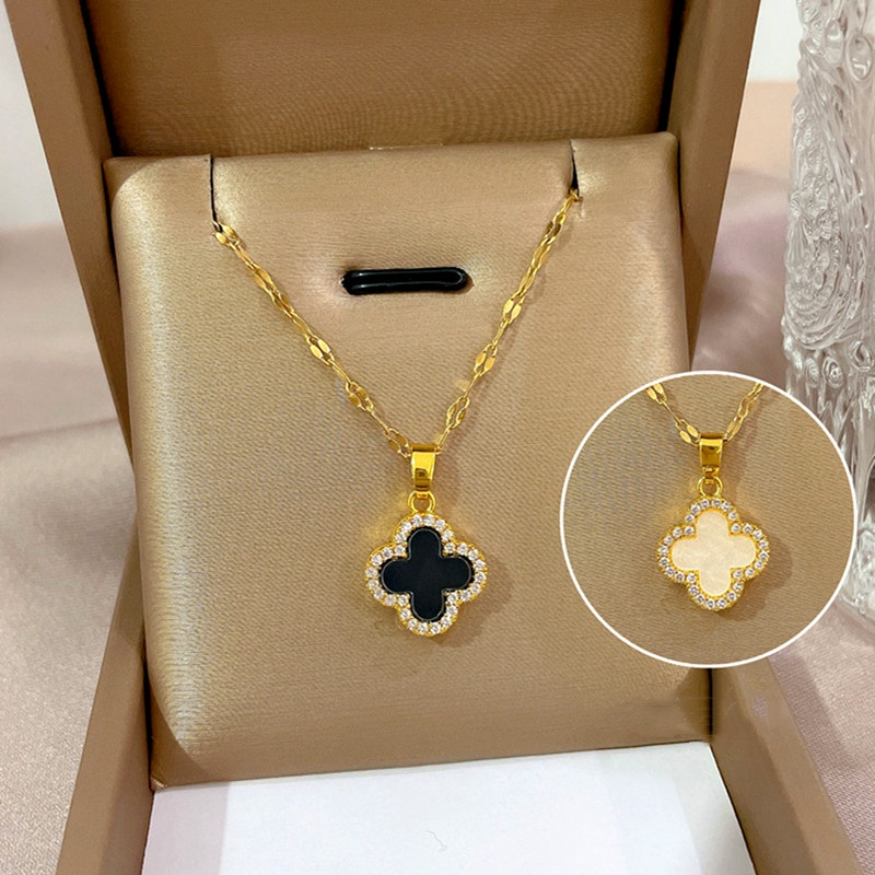 Black Clover Necklace for Women Diamond Rantai Leher Perempuan Charm ...