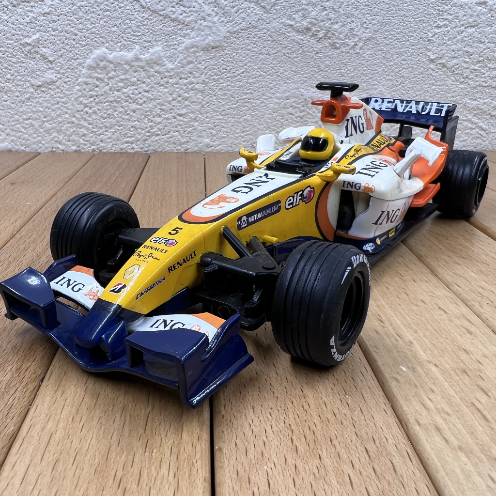 1:24 Formula 1 Renault R27 Alonso Racing Car Model Defected Item ...