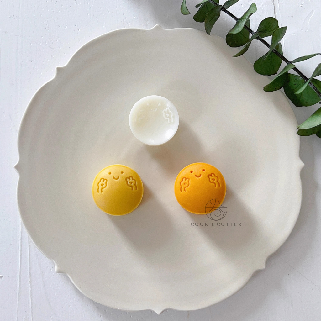 20g Cute Mooncake Hand Pressed Mold Cartoon Mini Full Moon Round Shape ...