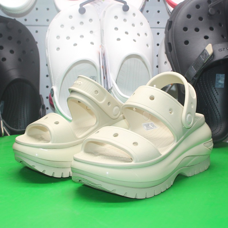 original 100% crocs women sandals shoes 207989 | Shopee Malaysia
