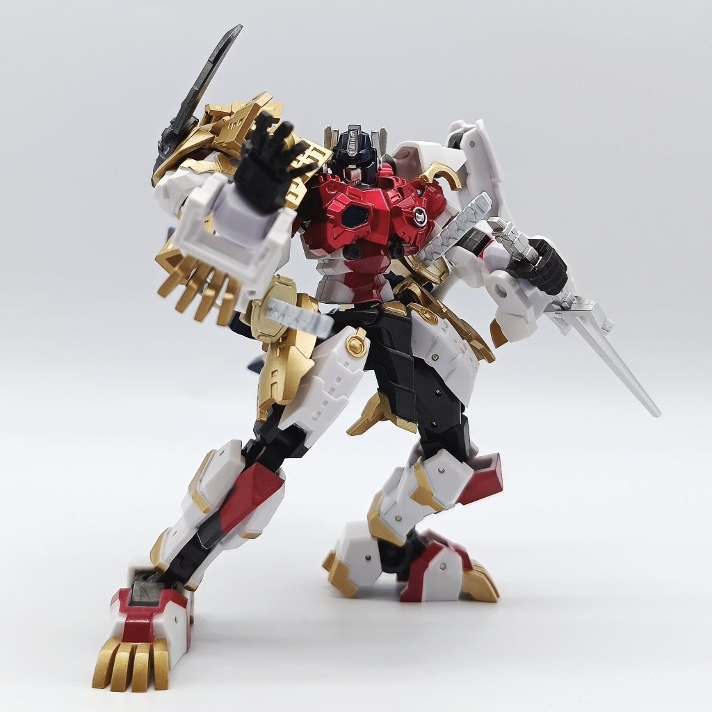 HOT Bomb CD - 01, White Lion, Optimus Prime, Mobile Lion Transforming ...