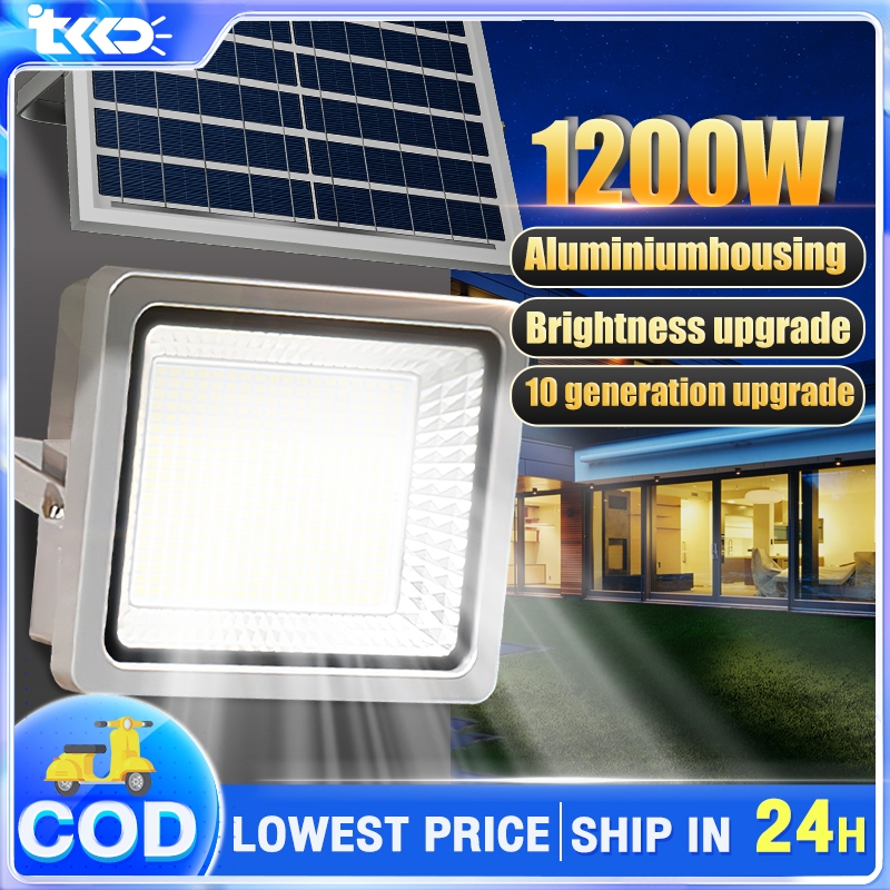 【READY STOCK】Solar light outdoor lighting 1200W Solar Spotlight lampu ...