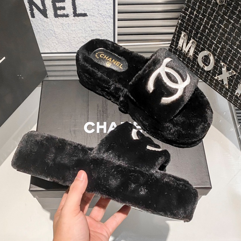 C 2024 new round toe exposed double C plush slippers (with shoe box ...