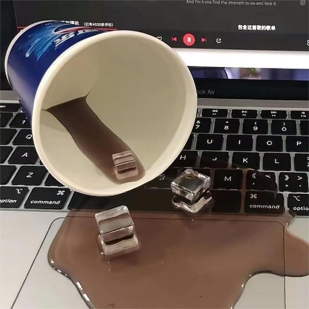 Mobile phone holder, cup, drink, spilled coffee, milk tea, spoof toy ...