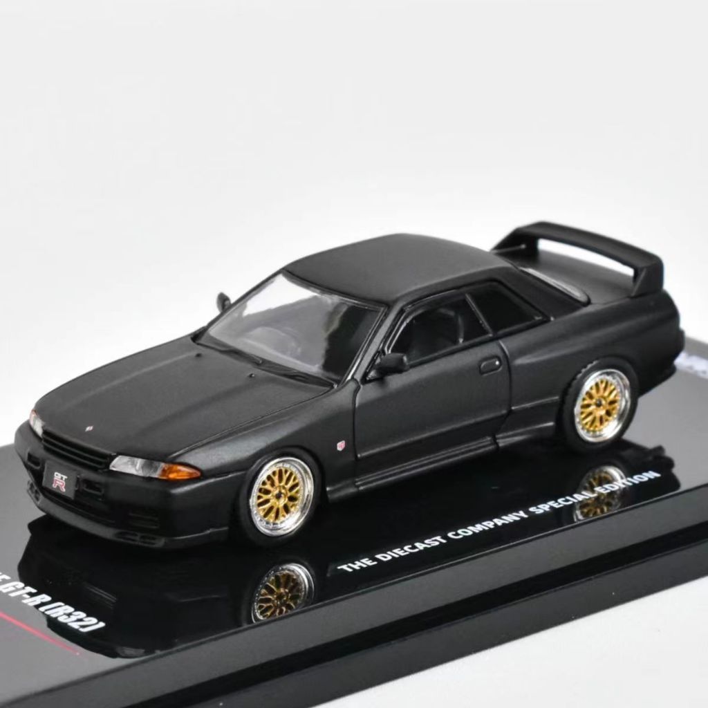 Inno 1: 64 Nissan SKYLINE SKYLINE GTR R32 Matte Black Special Edition ...