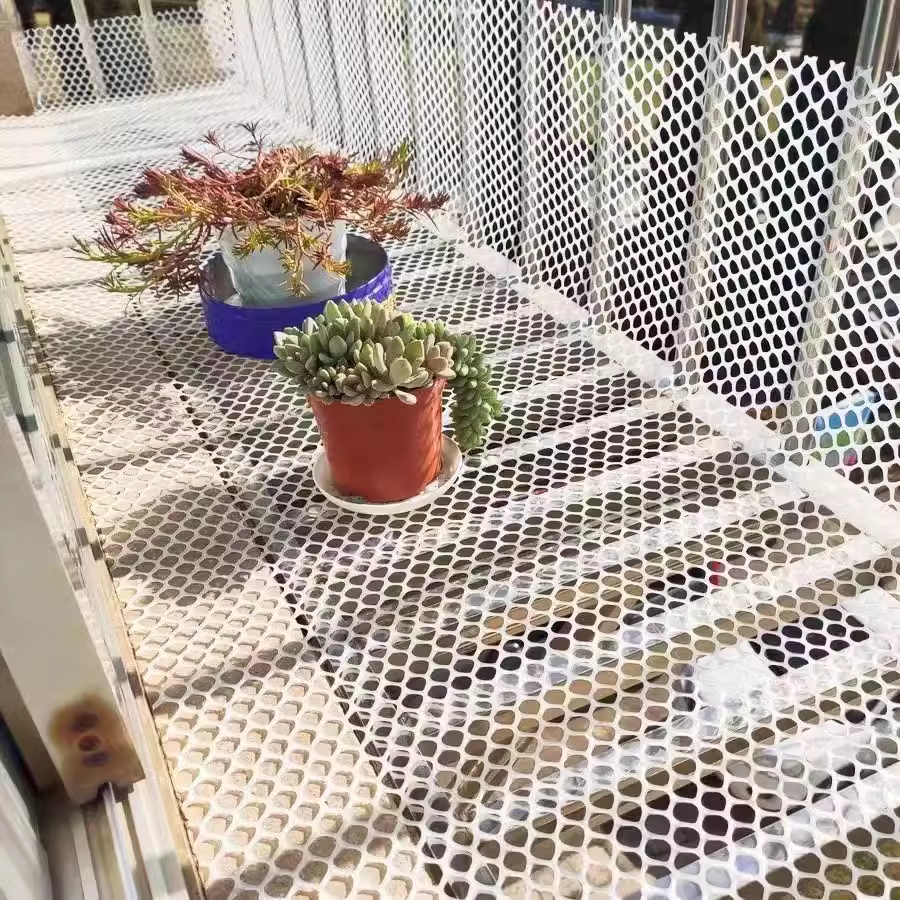 Balcony Protective Net Anti-Theft Leak-Proof Shielding Grid Breeding ...