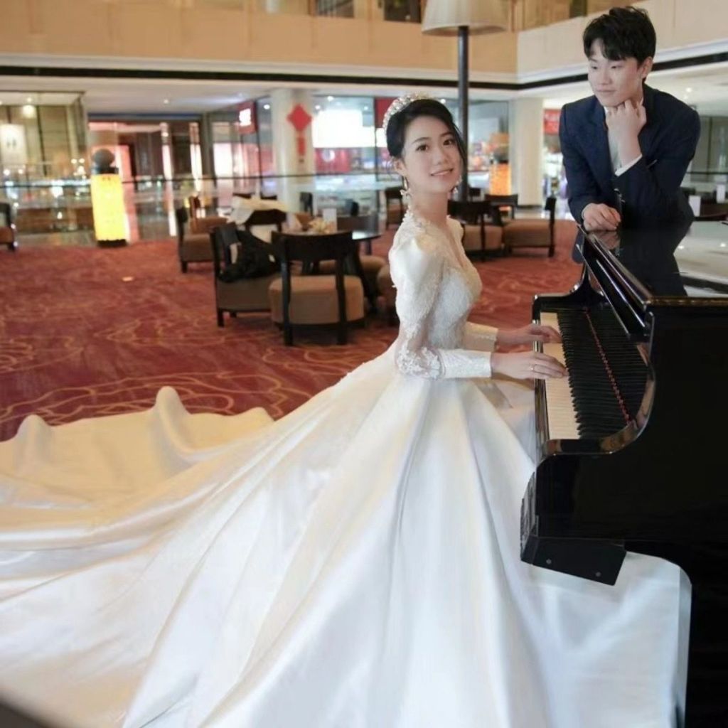 Princess Pearls Flowers Belt Bow Bridal Gowns Stain Wedding Dress long ...