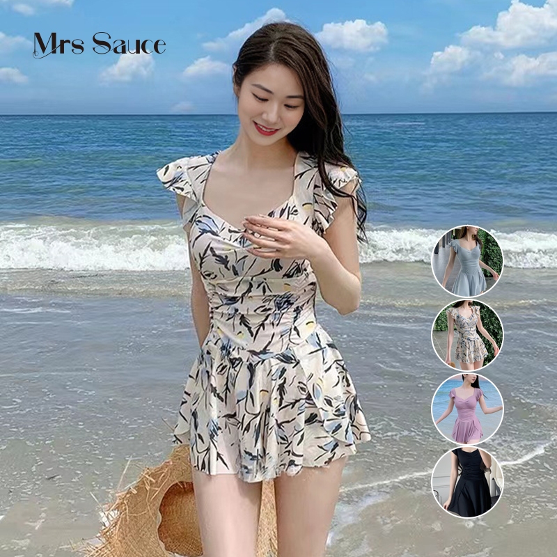 Simple Swimsuit Women One-Piece Slim-fit Conservative Slimmer Look ...