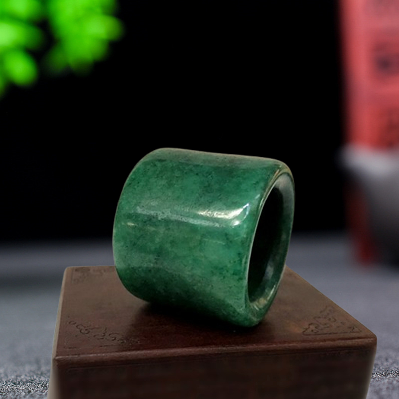 green Xiu Jade Thumb ring men and women Casual entertainment Play ...