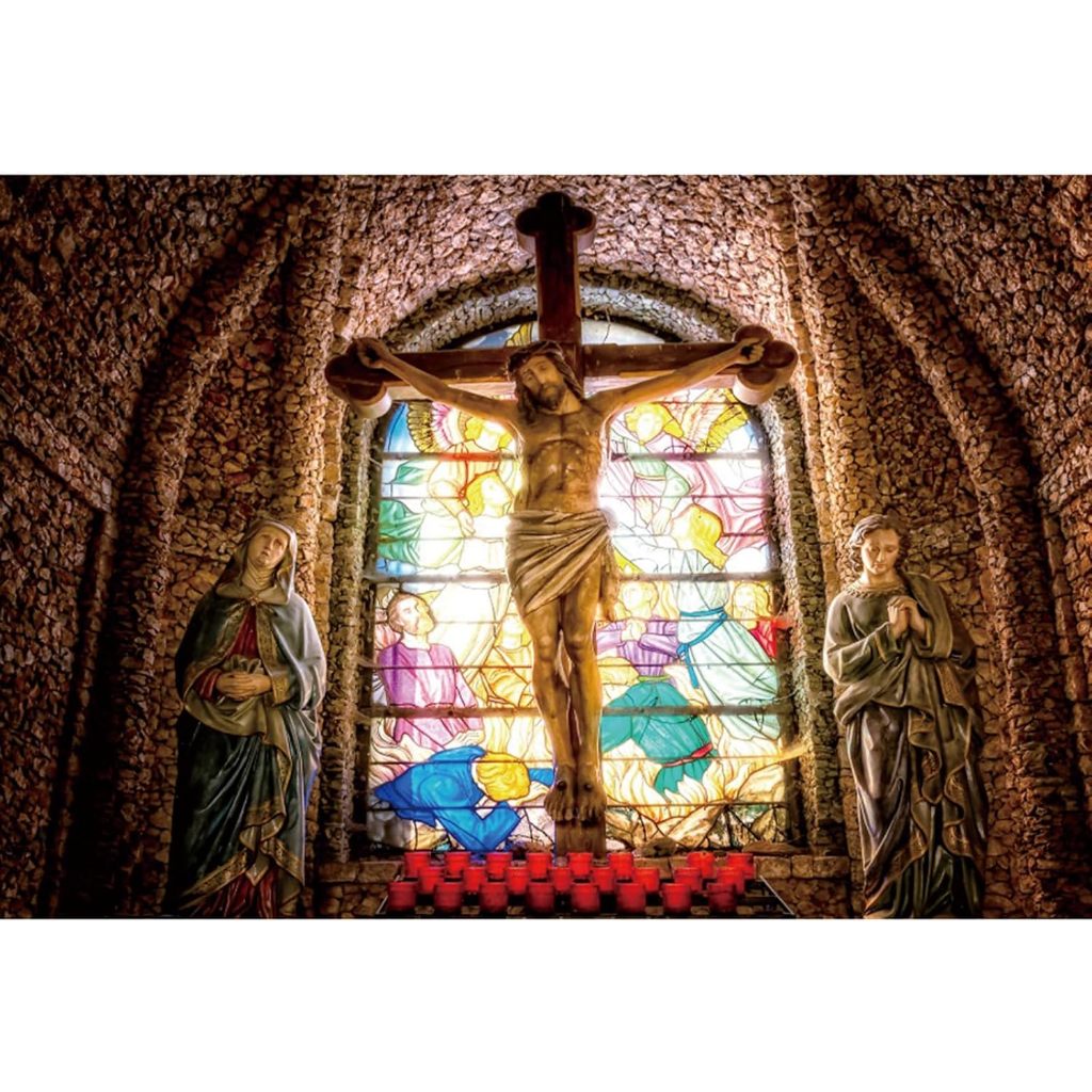 Jesus on The Cross Stained Glass Cathedral Backdrop Crucifixion Jesus ...