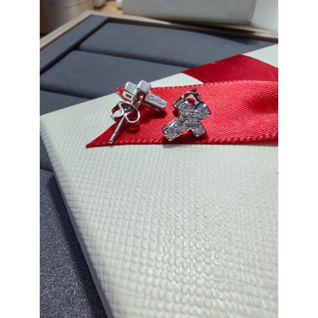 2025 NEW CART*ER CROSS SILVER EARRINGS-ONE PAIR | Shopee Malaysia