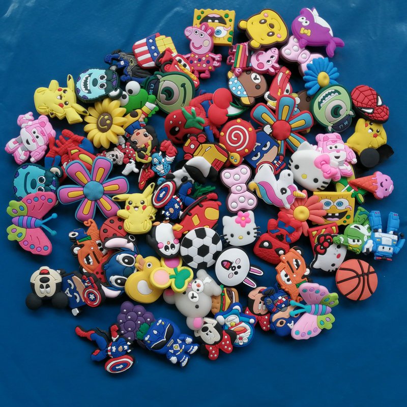 100 pcs Jibbitz wholesale kitty buckle Letter can choose design ready ...