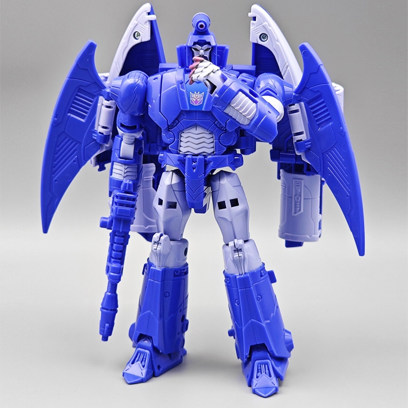 ready stock genuine 17cm transformers ss86 scourge action figure ...