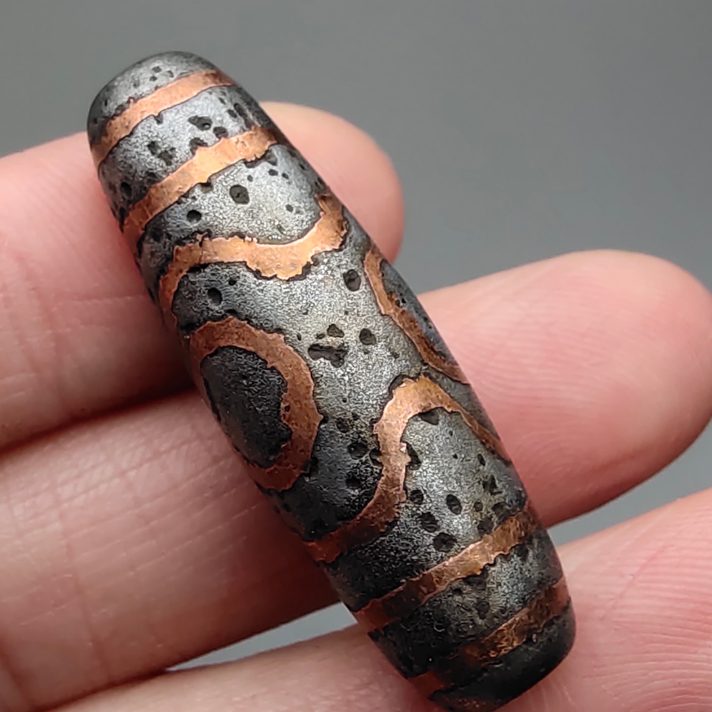 Rare Meteorite Tibetan Style Meteorite [Meteorite Three-Eyed Dzi Beads ...