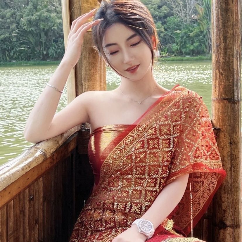 Women Thai Dai Costume Water Splashing Festival Dai Costume Photo ...