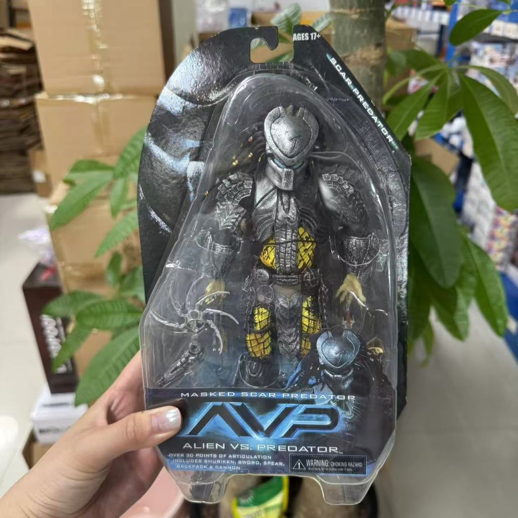 NECA Alien Vs. Predator Masked Scar Predator Pvc Figure | Shopee Malaysia