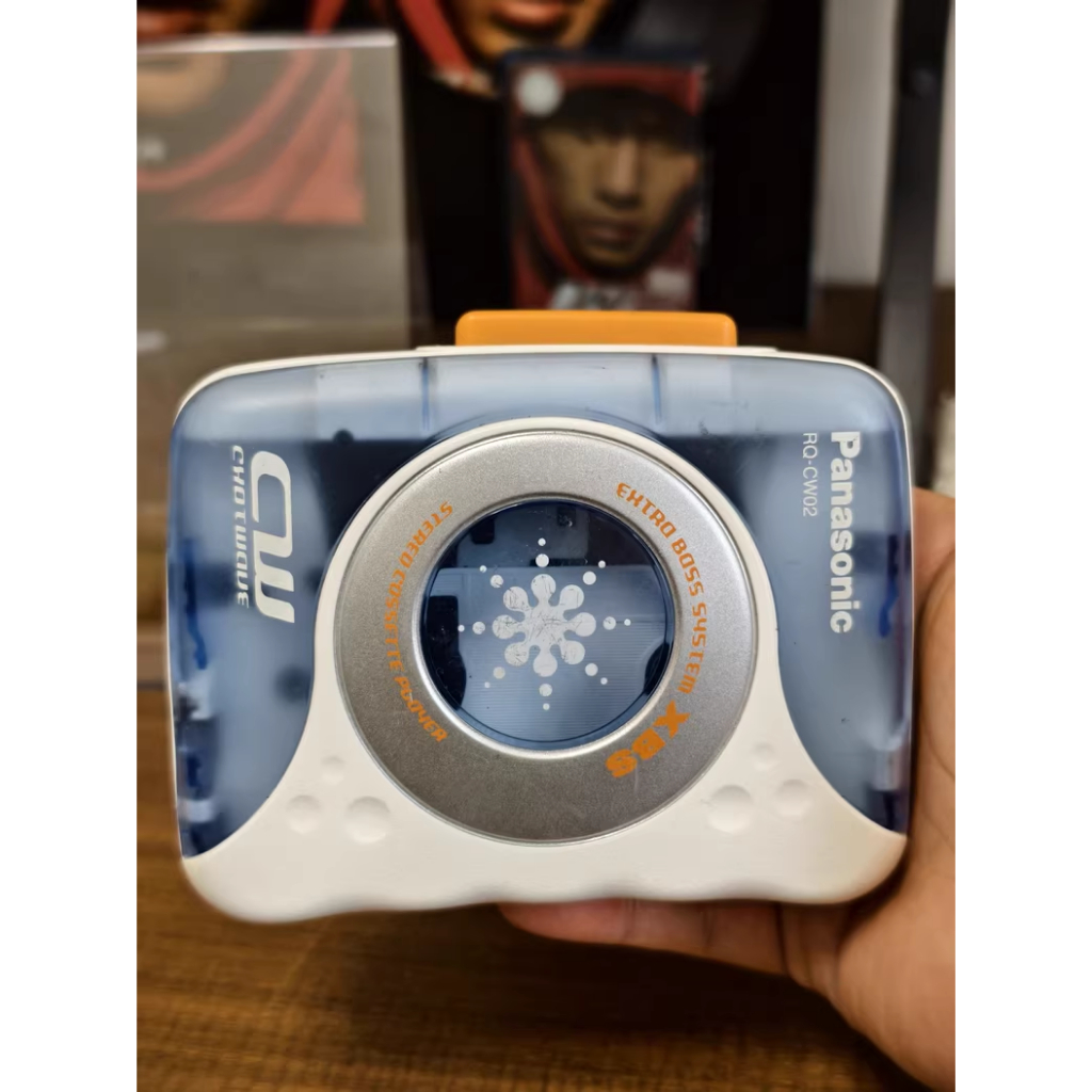 Panasonic RQ-CW02 Automatic Flip Tape Walkman [Transparent Blue ...
