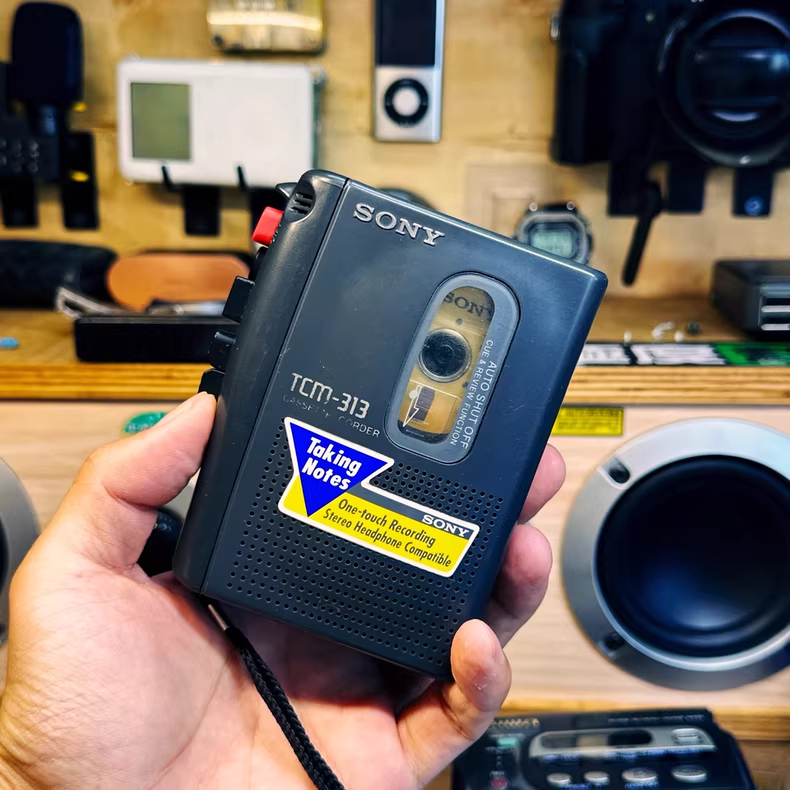 Sony TCM-313 Tape Walkman #复古科技 | Shopee Malaysia