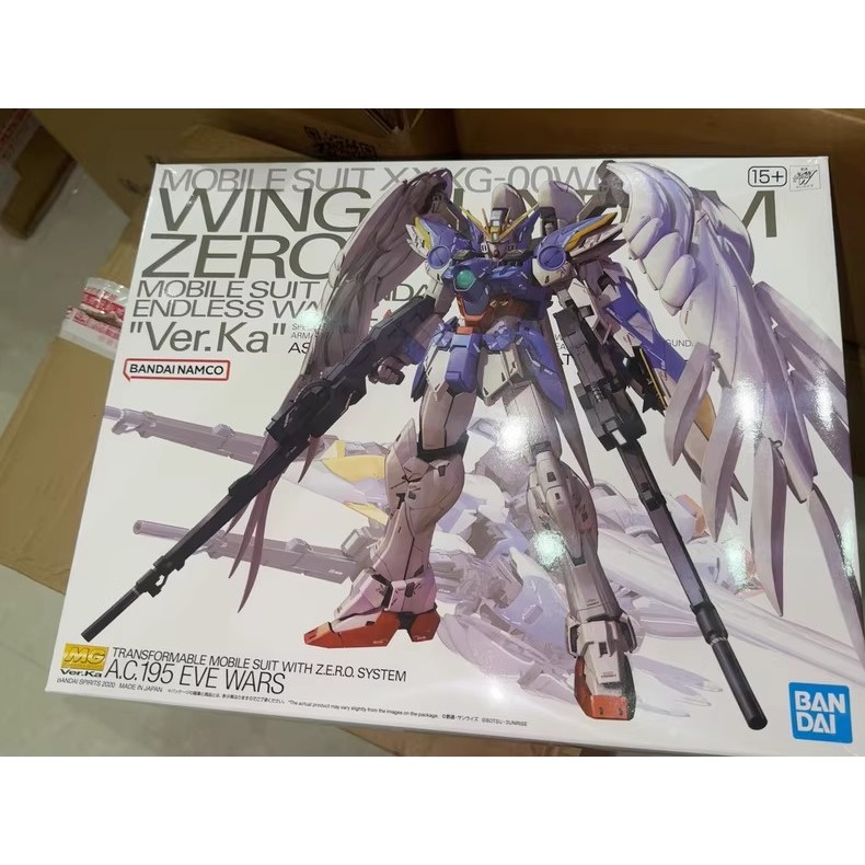 Bandai MG Wing Zero Custom EW Ka Version Wing Gundam Model Kit (Falling ...