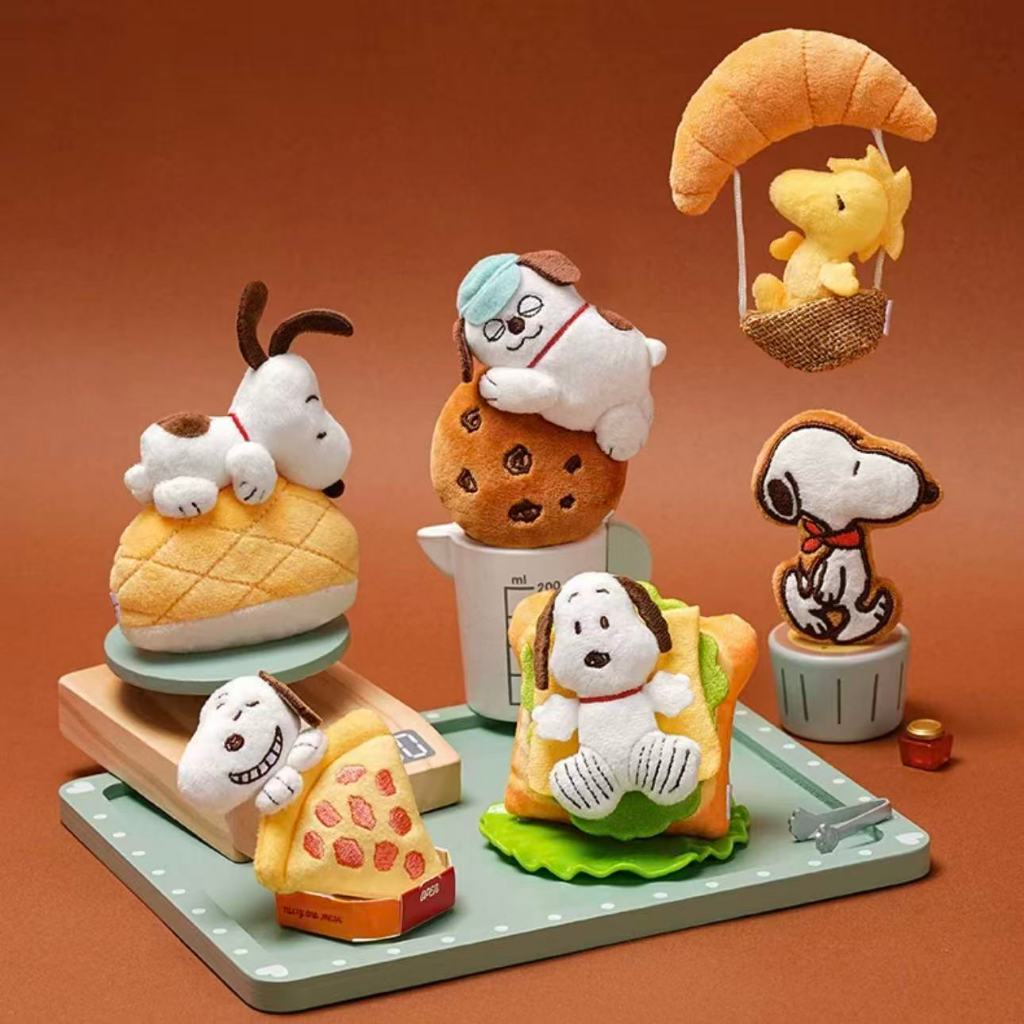 Snoopy Blind Box PEANUTS Plush refrigerator magnet dog figurine puppy ...
