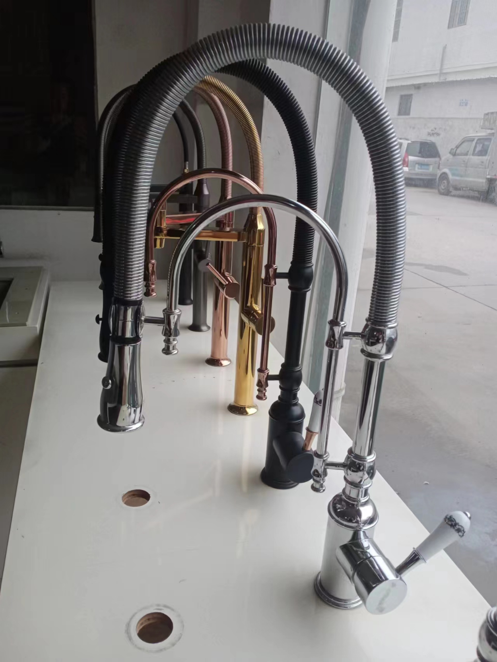 MUDE (high-quality) copper 360 degree rotating spring pull kitchen sink ...