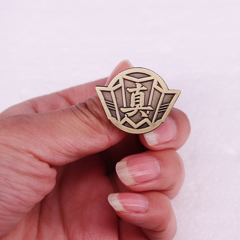 Tojo Clan Majima Family badge Japanese game Yakuza enamel pin jewelry ...