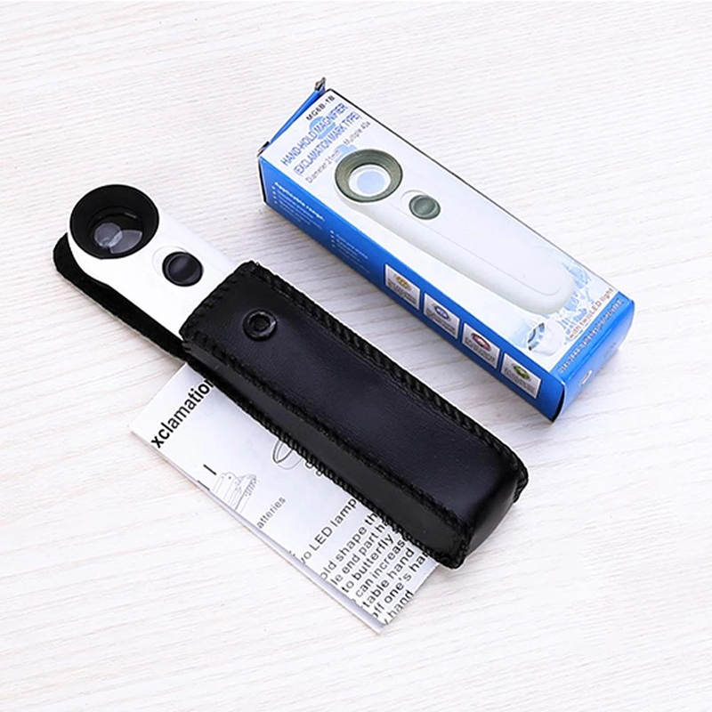 KIPRUN 40x Magnifier Magnifying Acrylic lens Glass with 2 LED Light ...