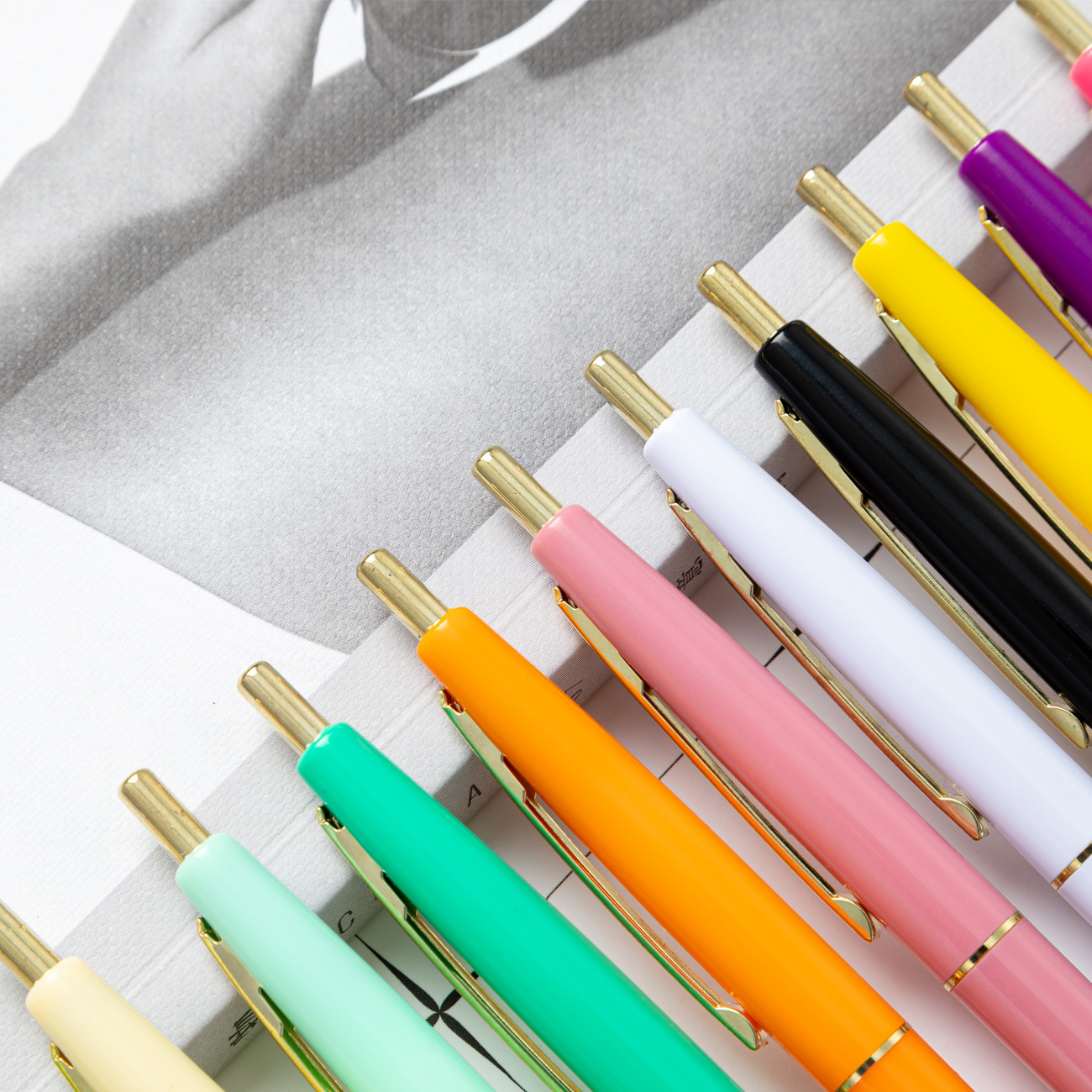 Ballpoint Pen Bulk Black Ink 1.0 mm Medium Point Retractable Stick Pens ...