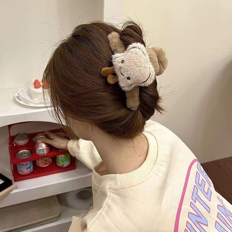 Cute Plush Hair Clips Autumn And Winter Large Shark Clips Cartoon Shape ...