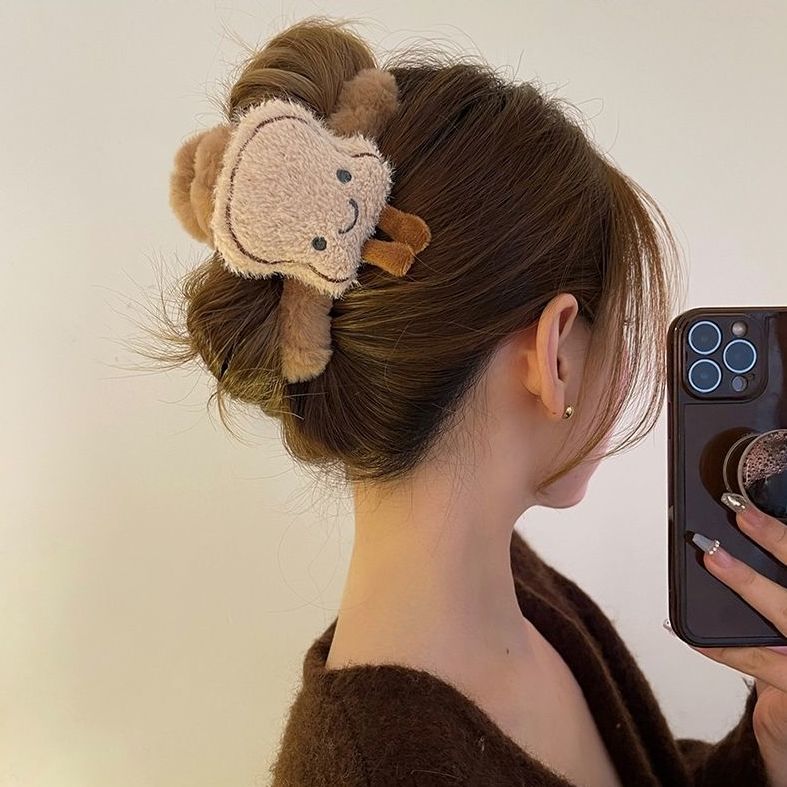 Cute Plush Hair Clips Autumn And Winter Large Shark Clips Cartoon Shape ...