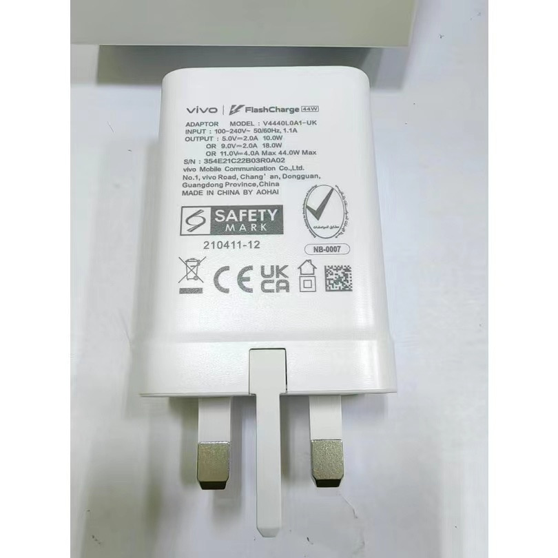 Vivo Charger 44W Adapter UK Plug Fast Charger power 3-Pin USB to Type C ...