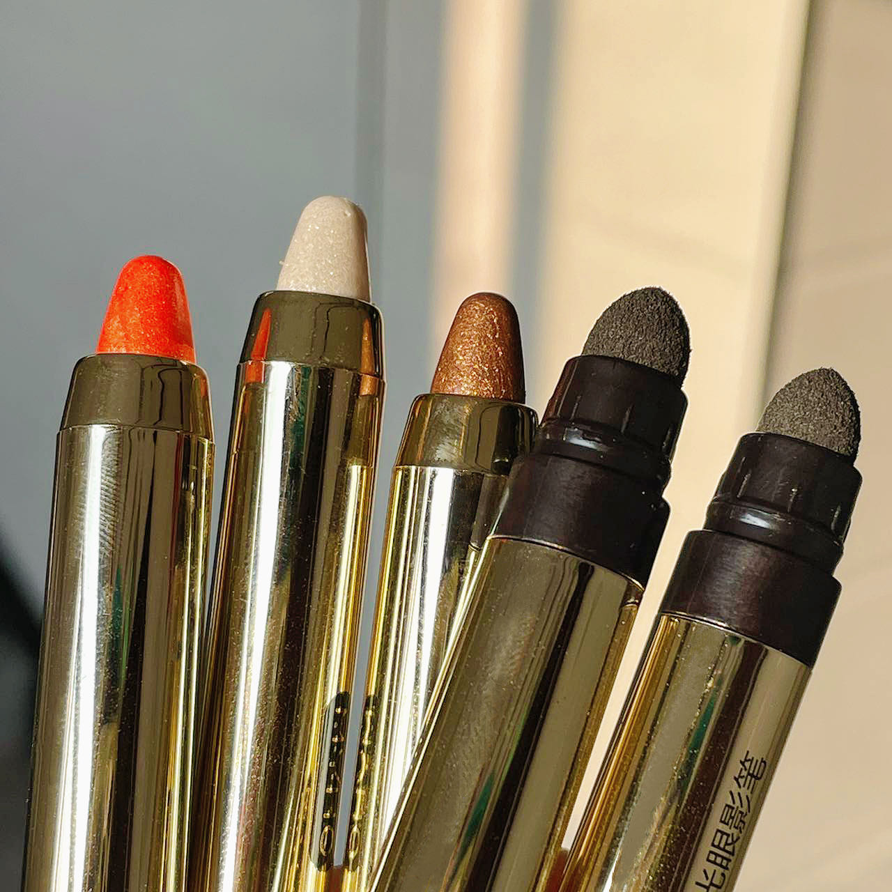 Highlight Eye Shadow Pen, Lazy Eye Silkworm Pen Double Head Makeup ...