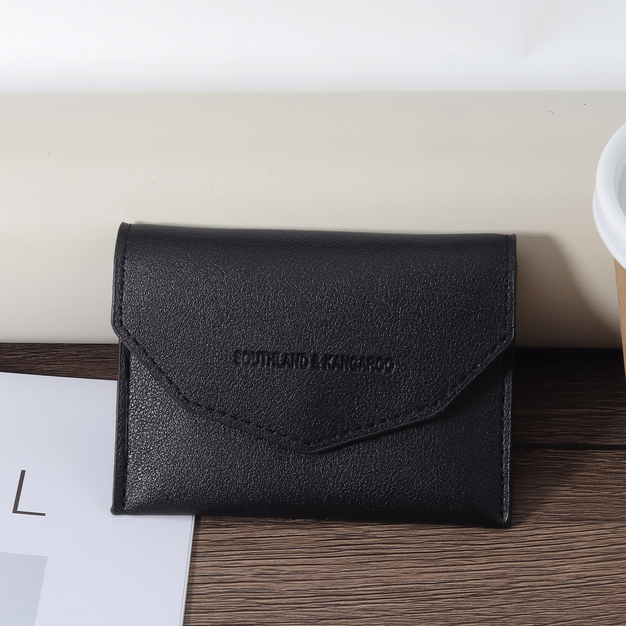 Fashionable and minimalist snap on wallet, lightweight portable small ...