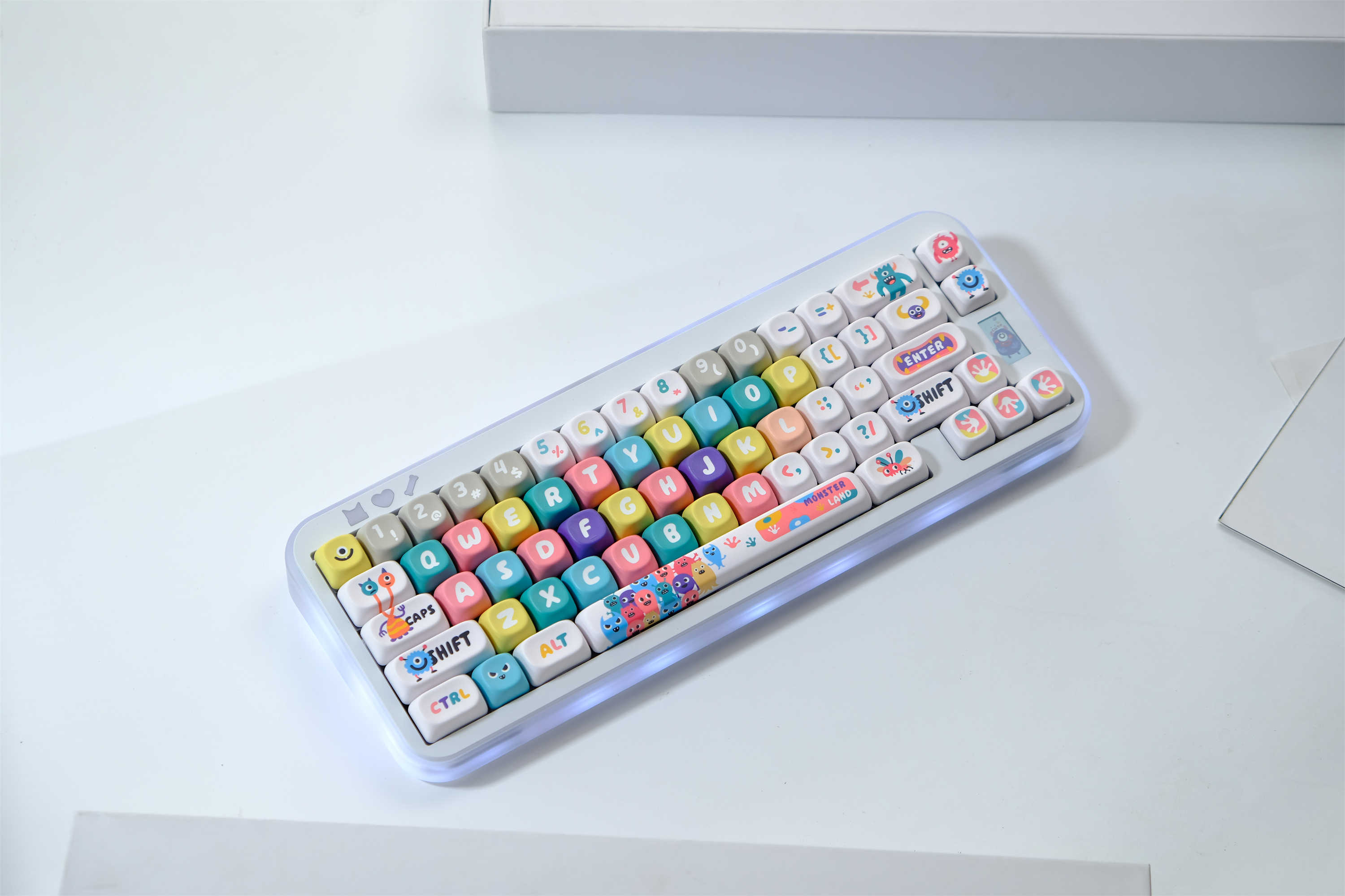 GMK Little Monster keycaps, 126 Keys keycaps MOA Profile DYE-SUB ...